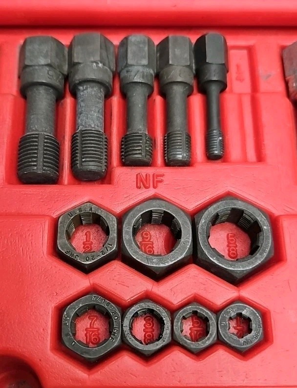 Snap-On Tools RTD42 42pc Fractional/Metric Rethreading Set - INCOMPLETE ...