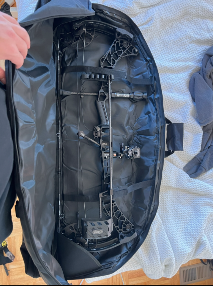 Mathews LH Compound Bow V3X 33- with all best accessories | eBay