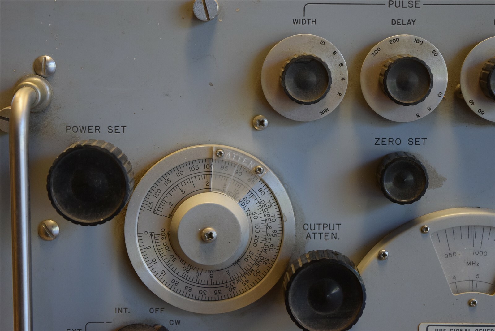 Vintage Hewlett Packard UHF Signal Generator Model 614A | eBay