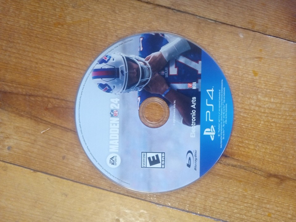 Sony PlayStation 4 Bundle Controller, Games CUH-21158 Madden 24 ...