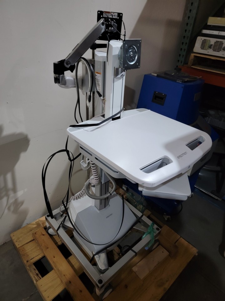 Ergotron SV42-6301-1 StyleView Medical EMR Cart with LCD Pivot SLA ...