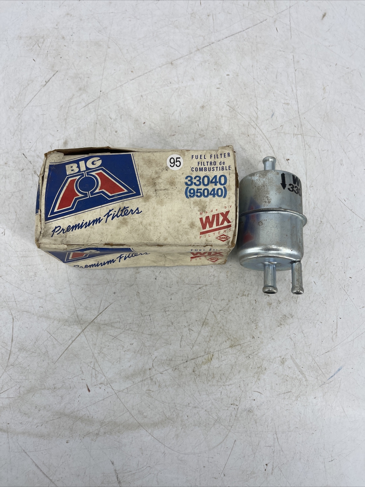 WIX 33040 - Fuel filter cross reference