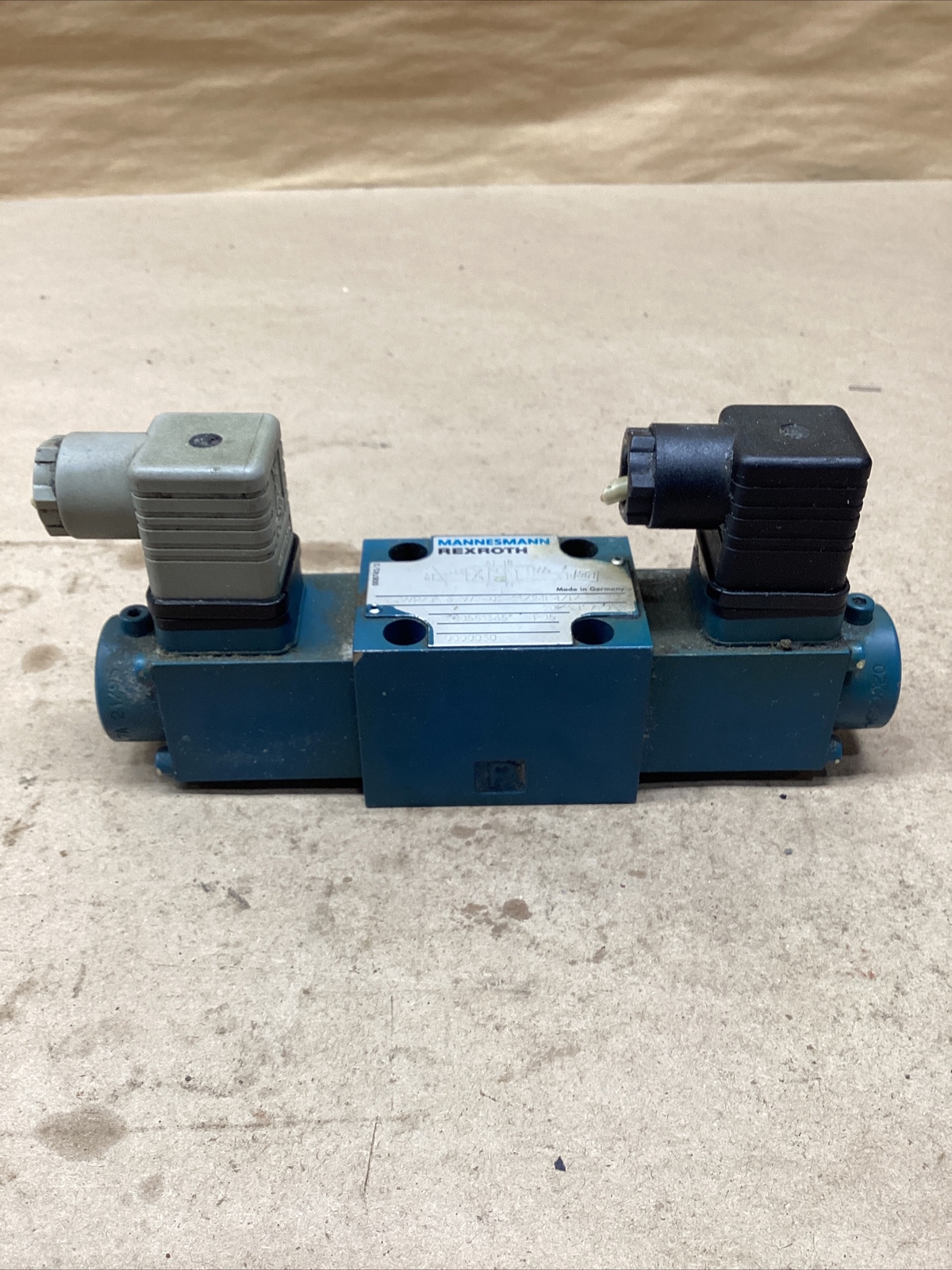 Mannesmann Rexroth Proportional Servo 4WRAP 6 W7-02-21/24K4/M ...