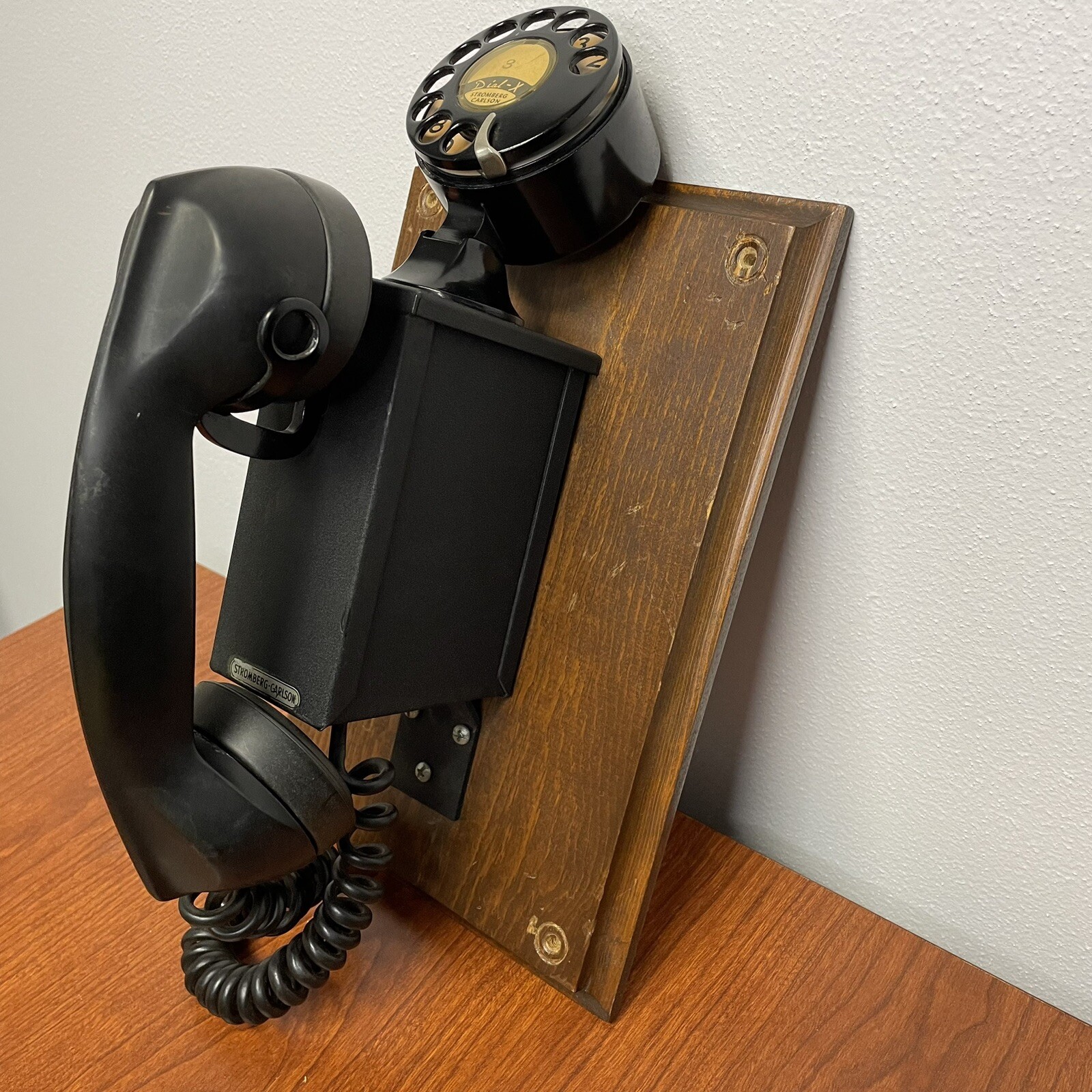 Stromberg Carlson 1233 Dial Rotary Mount Space Saver Phone Antique Prop ...