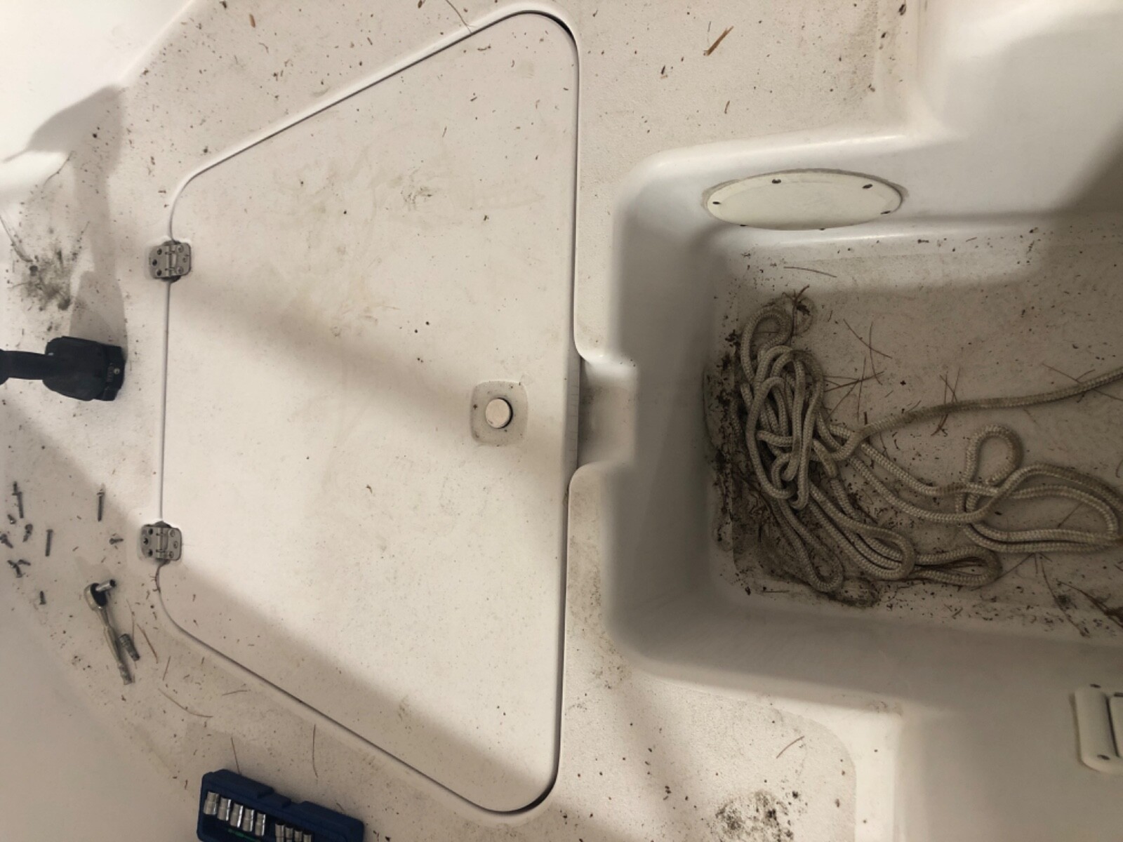 Proline 202 front deck hatch | eBay