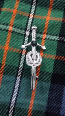 Scottish Thistle Round Kilt Pin Green Stone/Kilt Pins/Highland Kilt Pin ...