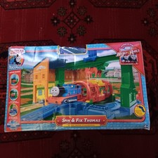 Thomas Friends TrackMaster Spin and Fix at Sodor Steamworks Train Set ...