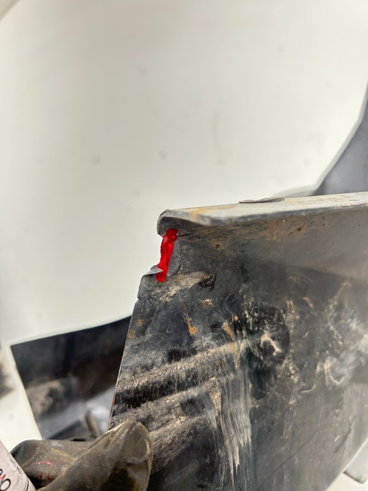 97 1997 Suzuki DR650SE Dr 650 OEM Rear Back Fender Inner Plastic Mud ...