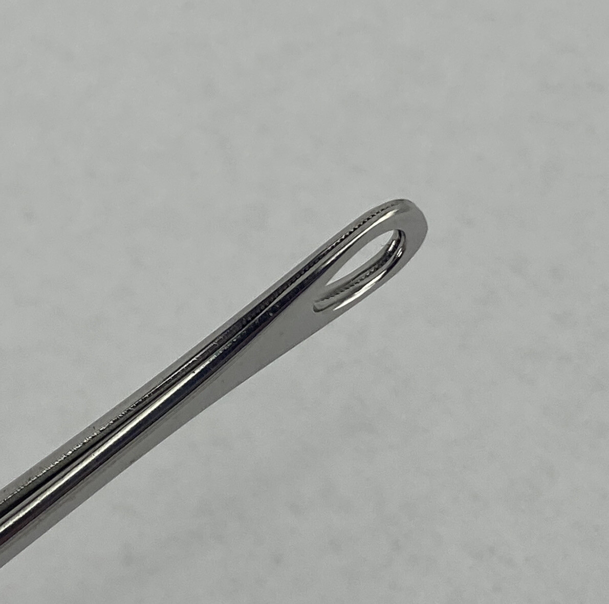 V Mueller SU 5075 Singley Tissue Forceps Fenestrated Tip Serrated Jaws ...