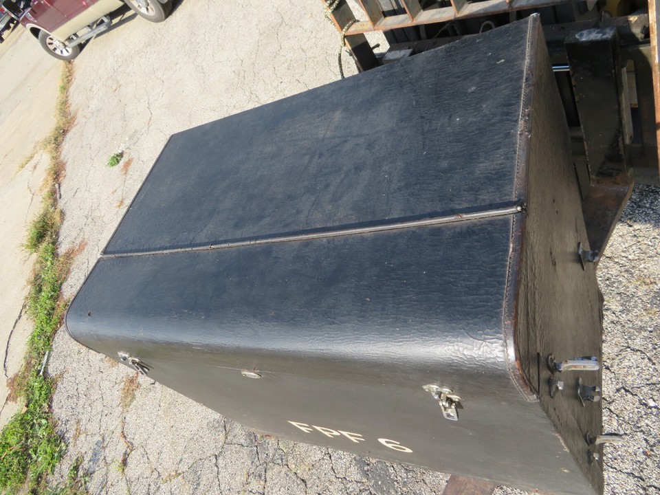 ANTIQUE TRUNK ~ ROLLS ROYCE LUGGAGE TRUNK ~ DESIGNER SUITCASE ~ ART ...