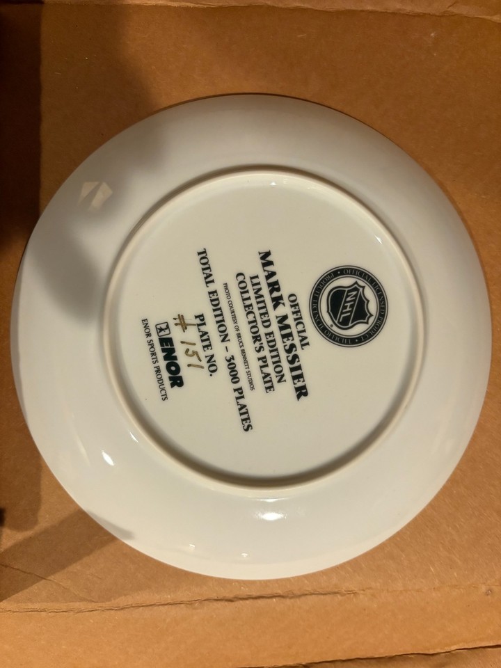 Collector Mark Messier autograph plate | eBay