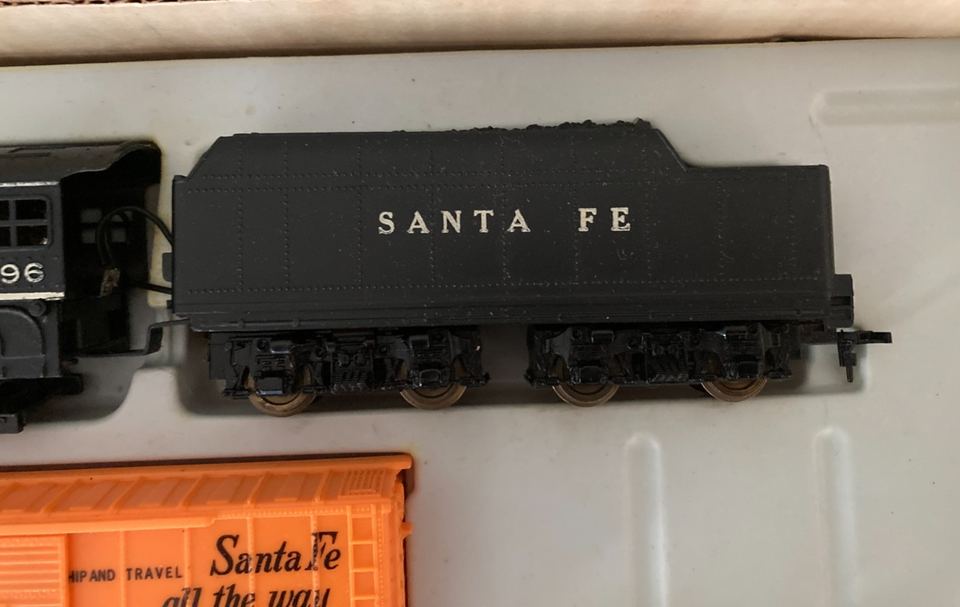 Marx HO Train Set 79542 w/Santa Fe Locomotive Cars Transformer Track VG ...