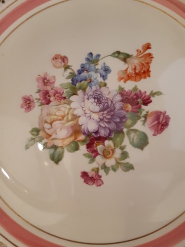 Vintage Woods Ivory Ware England Plate with gold details and beautiful ...