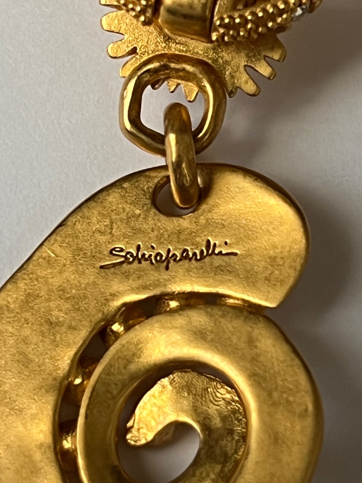 NIB Schiaparelli Anatomy Bijoux Ear Nose Lips Mismatch Gold Drop Runway ...
