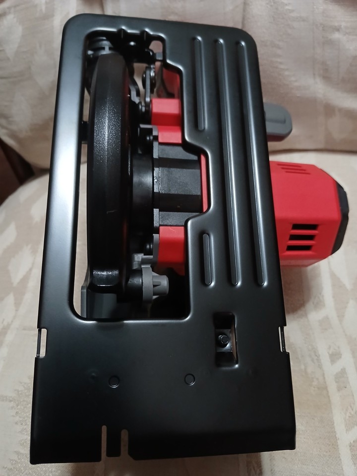 Craftsman 20V Max Circular Saw CMCS505 Cordless Compact 20 Volt New ...