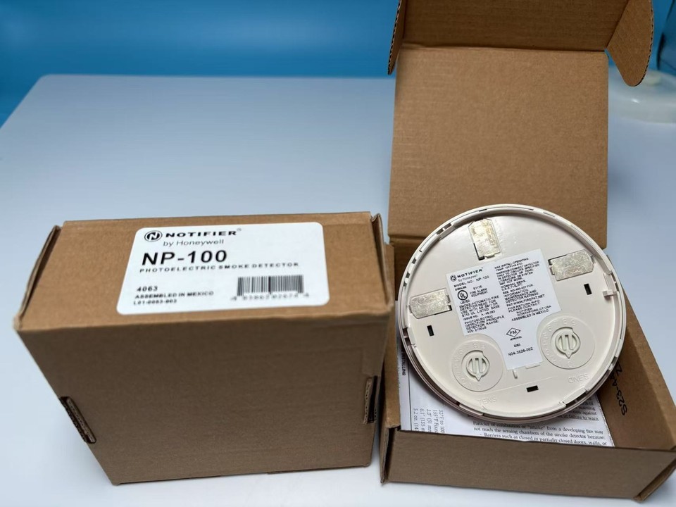 NP-100 Notifier Photoelectric Smoke Detector Fire Alarm NP 100 Fast ...