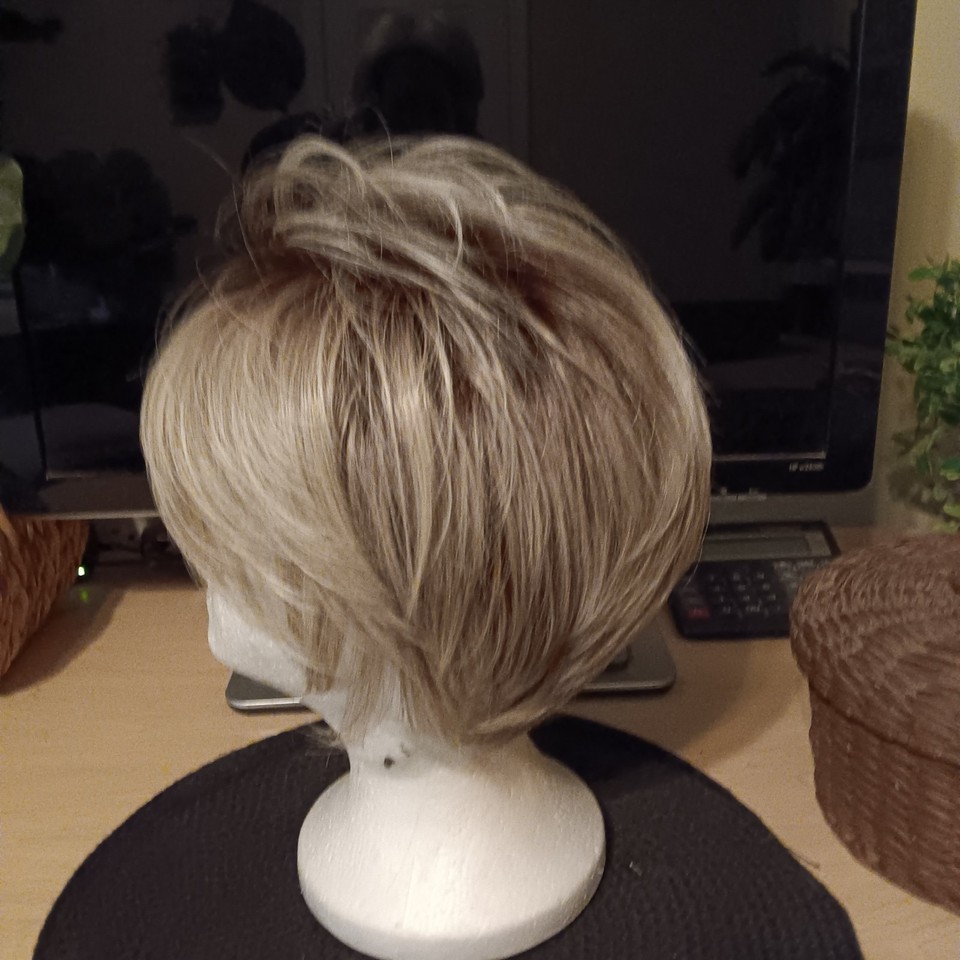 Raquel Welch Wig RL19/23SS Shaded Biscuit | eBay