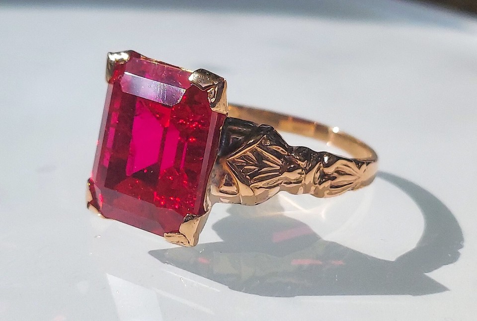 BEAUTIFUL VINTAGE SOLID 10K YELLOW GOLD RUBY RING SIZE 7.25 , Lab ...