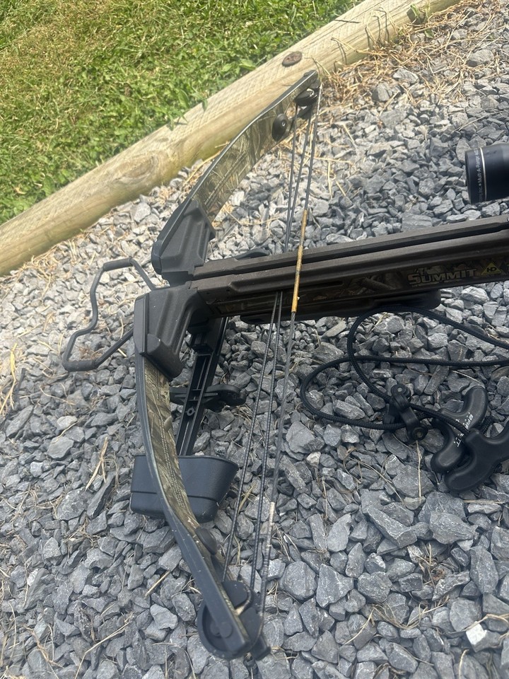 Horton Summit 150 Crossbow Camouflage Pattern With Scope Quiver And ...