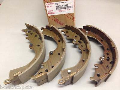 2005-2015 Toyota Tacoma Rear Brake Shoes Genuine Toyota 04495-04010 | eBay