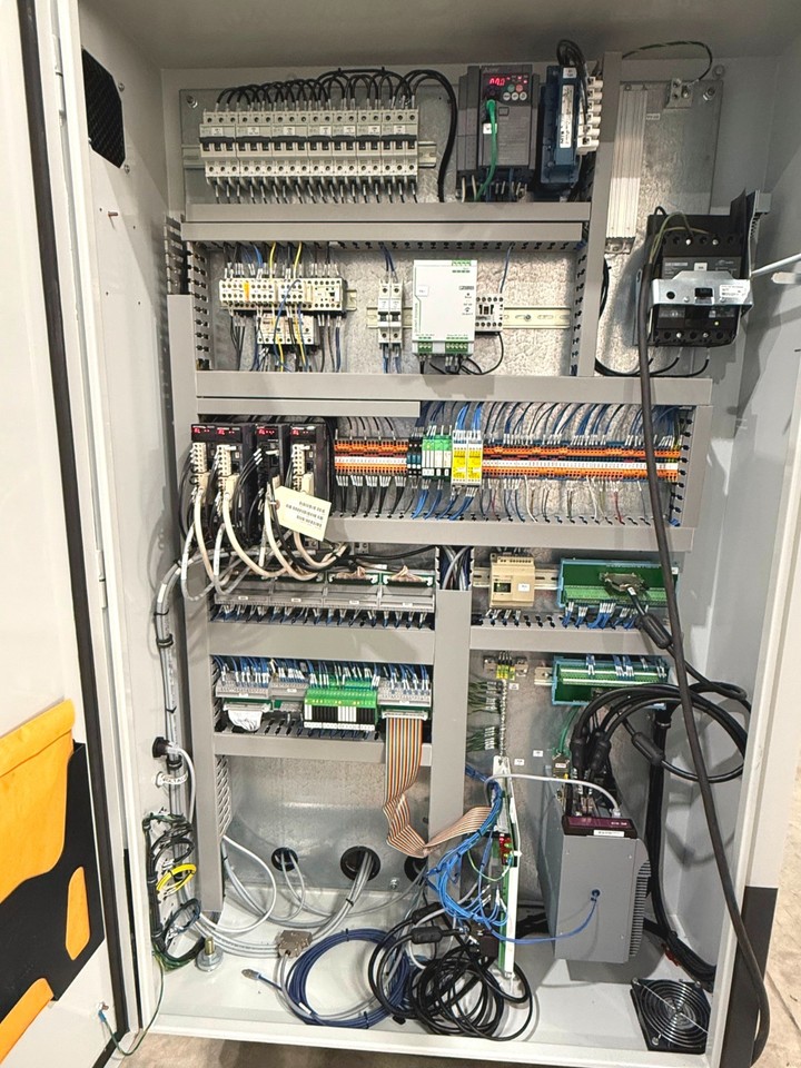 Tru Tech Revolution T93X CNC Centerless Grinding Machine - LMC #51539 ...