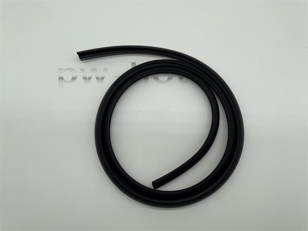 NEW Rear Windshield Lower Moulding Seal For BMW E60 5-Series 525i 530i ...