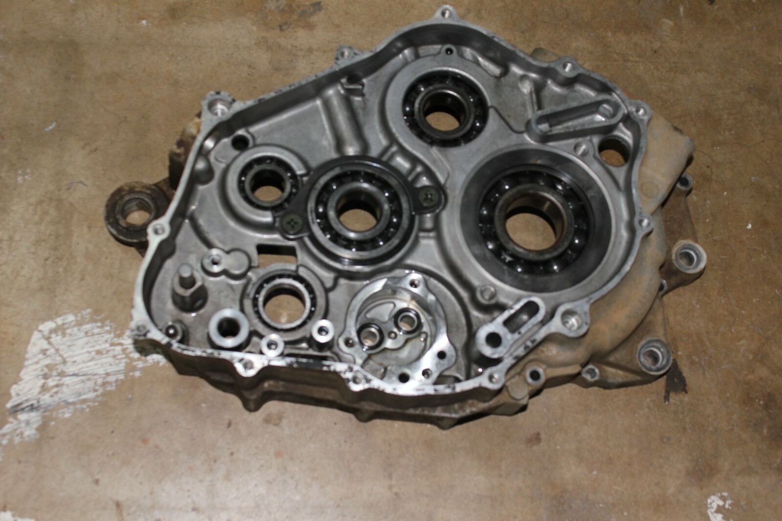 2001-2005 Yamaha Raptor 660r 660 Right Crankcase Case Engine Block GOOD ...