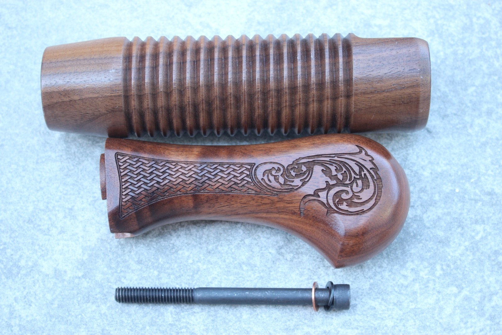 FOREND & WOODSTOCK GRIPS FOR MOSSBERG 590 SHOCKWAVE 20 GA WALNUT WOOD ...
