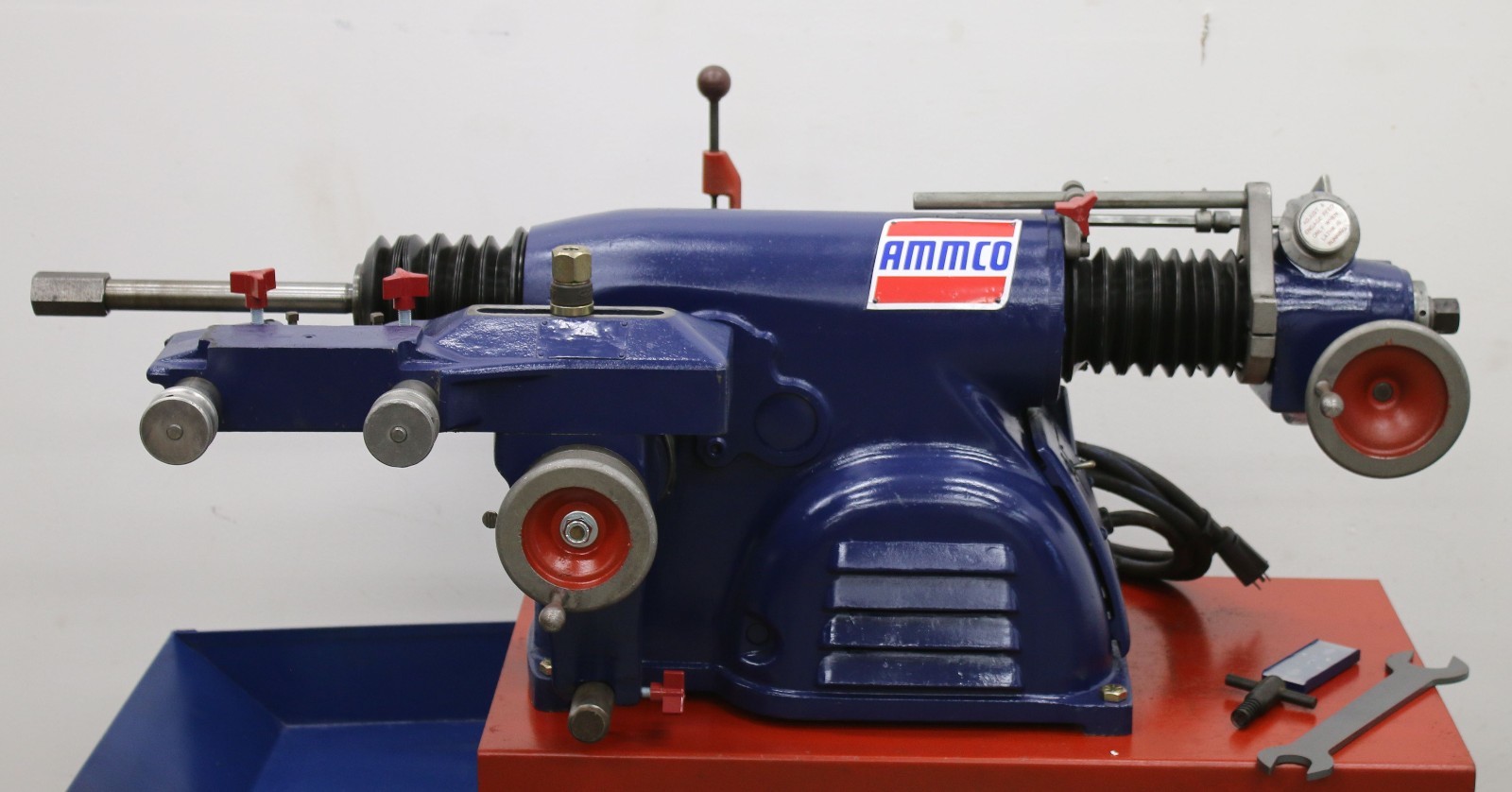 Ammco 4000 Disc Drum Brake Lathe Loaded w/ 3-Jaw Double Chuck Adapter ...