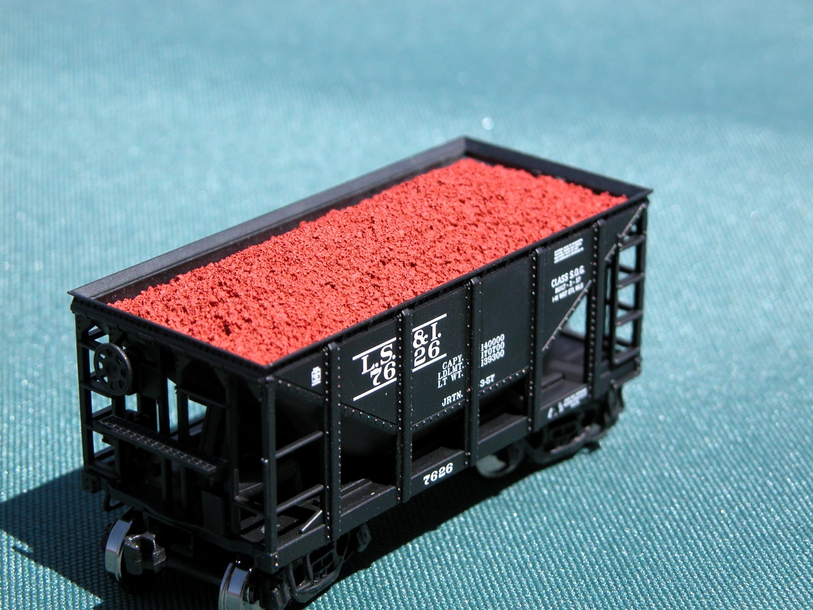Hay Brothers HO Scale IRON ORE LOAD - Fits Walthers "MICHIGAN" IRON ORE ...
