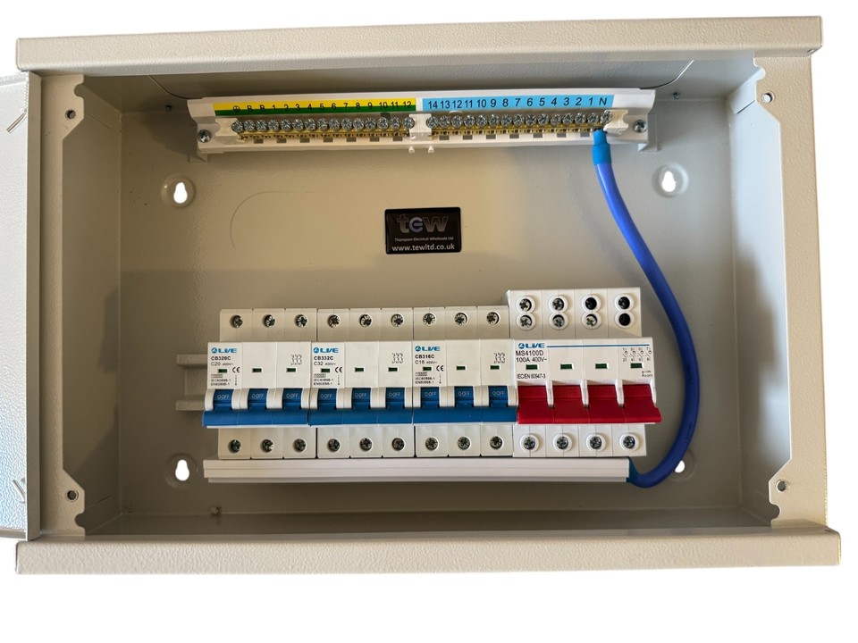 3 Phase Metal Distribution Board Consumer Unit Workshop, Industrial ...