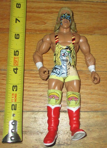 2007 WWF WWE Jakks Ultimate Warrior Classic Wrestling Figure Series 14 ...