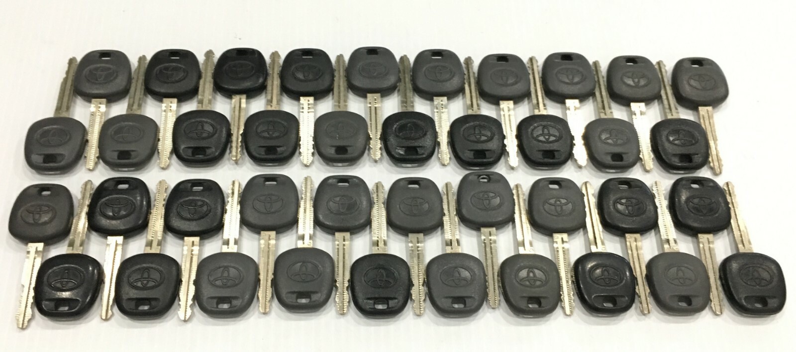 LOT OF 40 OEM USED CUT TOYOTA VALET/MASTER CAR KEYS TRANSPONDER "G ...