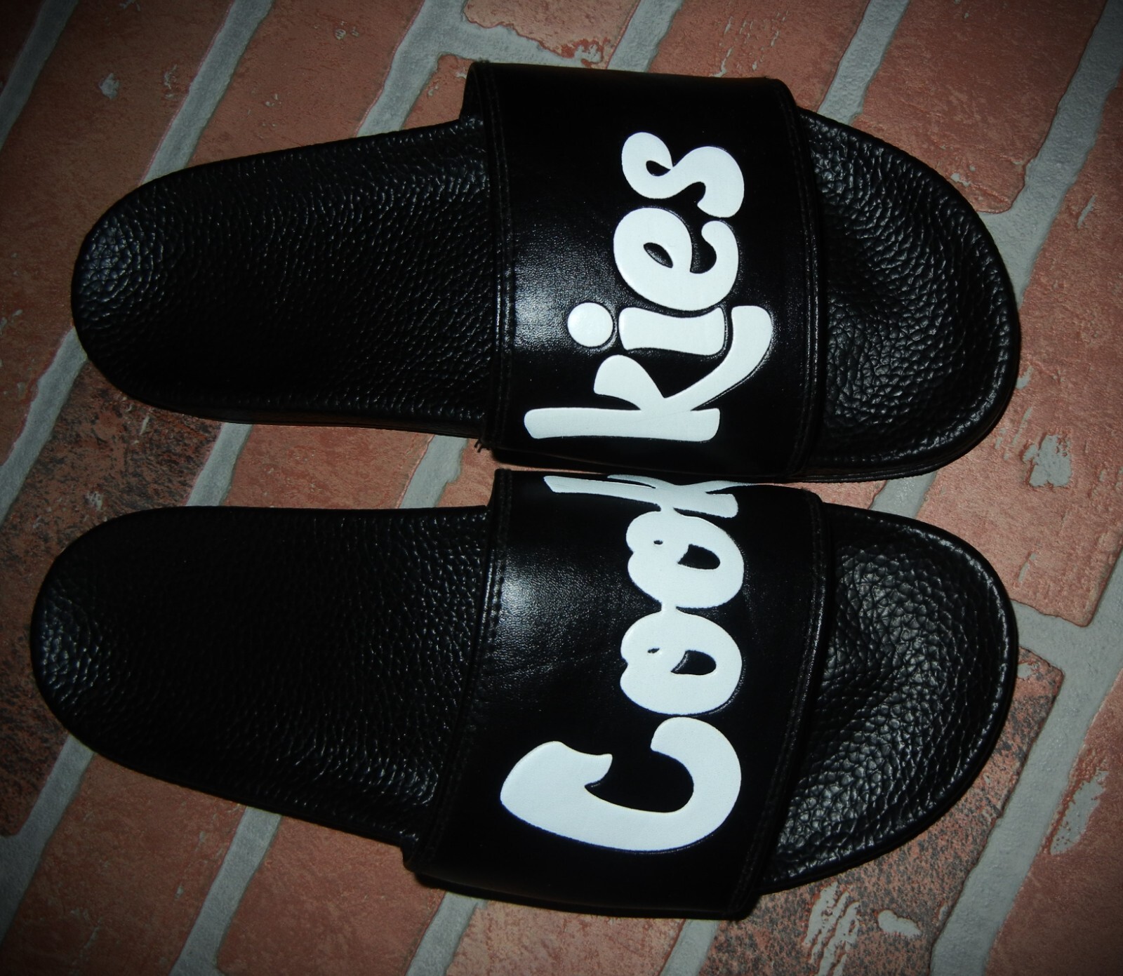 COOKIES Slides SLIPPERS Black White Cream Logo $OLD out HEAT Cookie$ SF ...