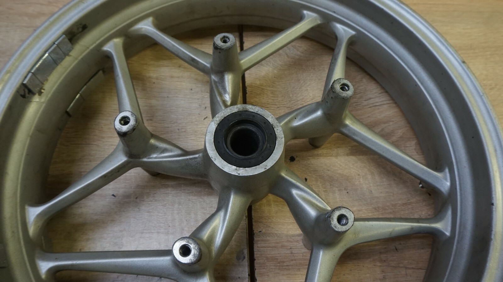 BMW R1200RT K26 R1200R K27 R1200ST K28 front wheel rim 17x3.50 BUCKLED ...