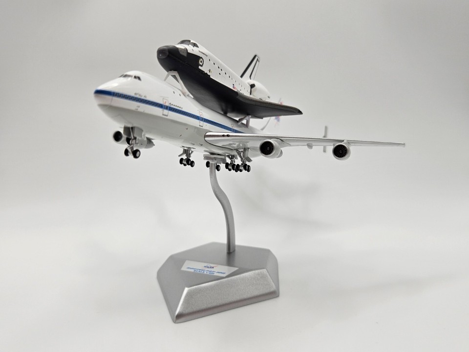 Patriot 1:400 NASA Boeing 747-100 SCA N905NA + Space shuttle endeavour ...