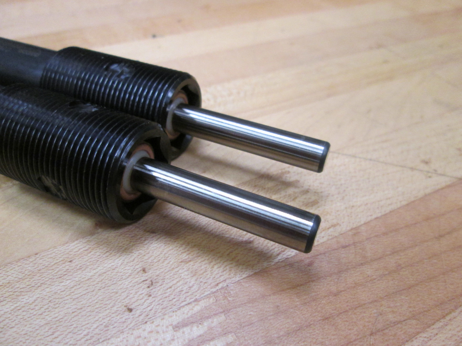 DADCO NITROGRN GAS SPRINGS P/N: C090038 QTY. 2 | eBay