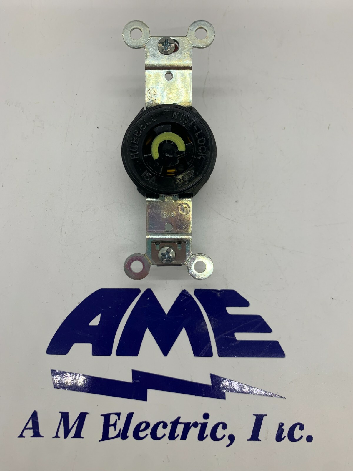 Hubbell HBL4710 Twist-Lock Single Receptacle 15A, 125V, 2 Pole, 3 (I-6 ...