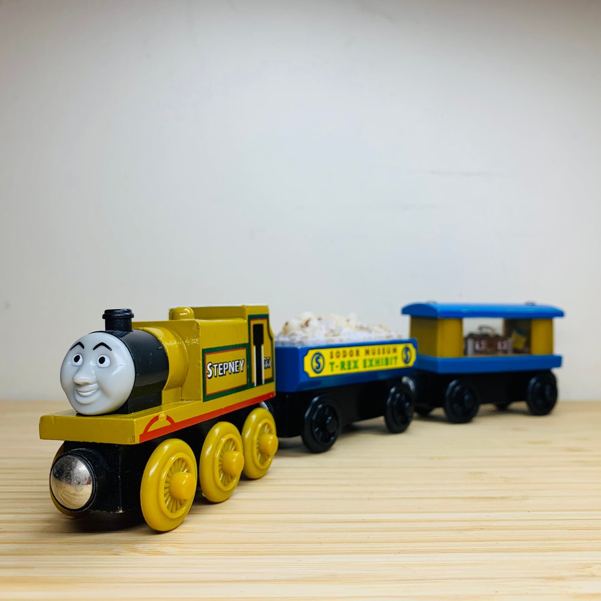 Thomas Friends Wooden Railway Train Stepney Engine The Museum Cars
