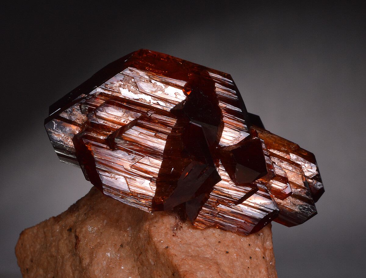 Arcanite crystals on matrix, brown cluster like garnet hessonite or ...