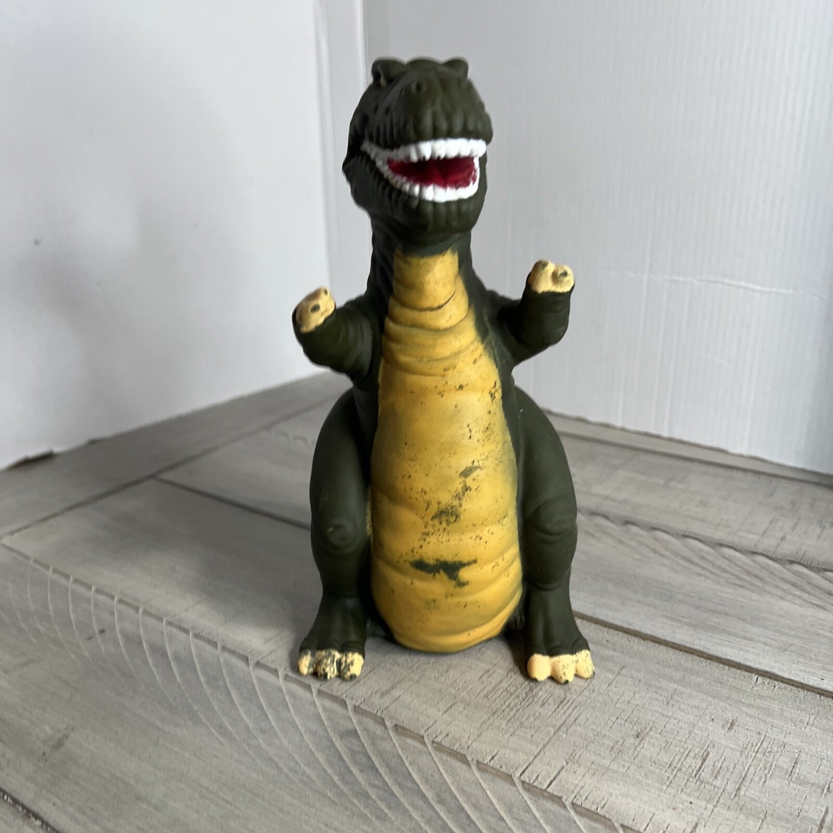 Land Before Time Sharptooth