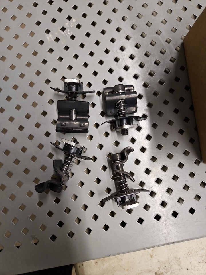 Everest K2 CR EC Dark (20) 30-40 mm Solar End Clamps. 4000091 | eBay