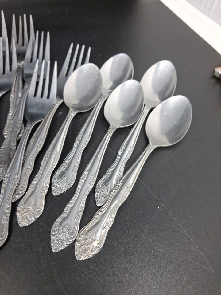 Rogers Co Stainless Japan Flatware Precious Rose Pattern 24 Piece | eBay