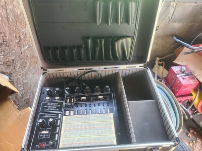 Elenco Digital / Analog Trainer Model XK550 / 700 with Case. | eBay