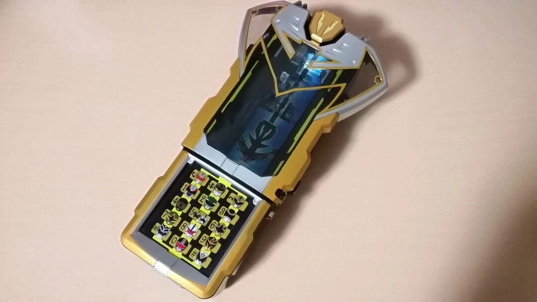 Gokaiger Silver Morpher