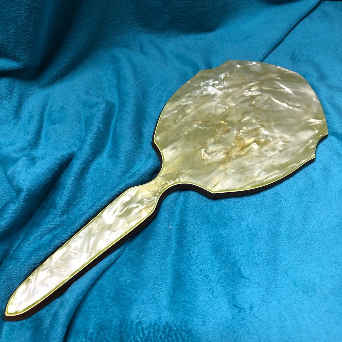 Vintage Bakelite Hand Mirror Bakelite Mirrors 13 For Sale At 1stDibs