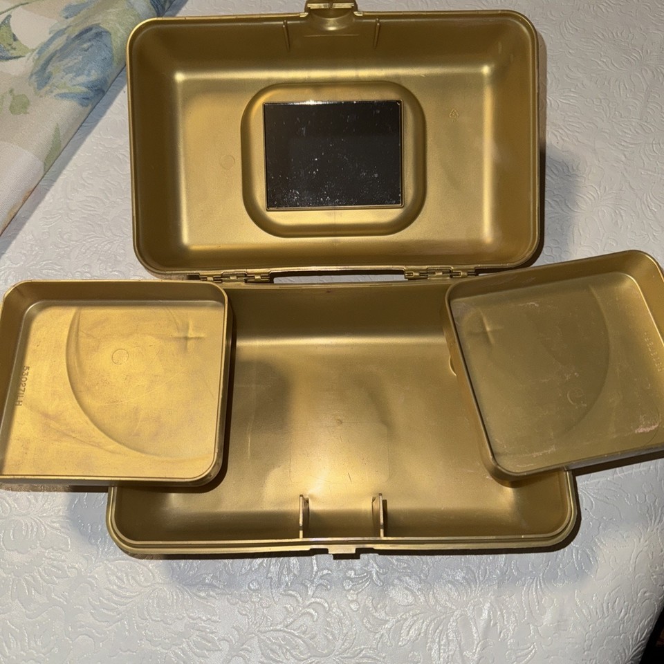 Caboodles Pretty In Petite Classic Makeup Case GOLD 9x6x4 USA Made ...