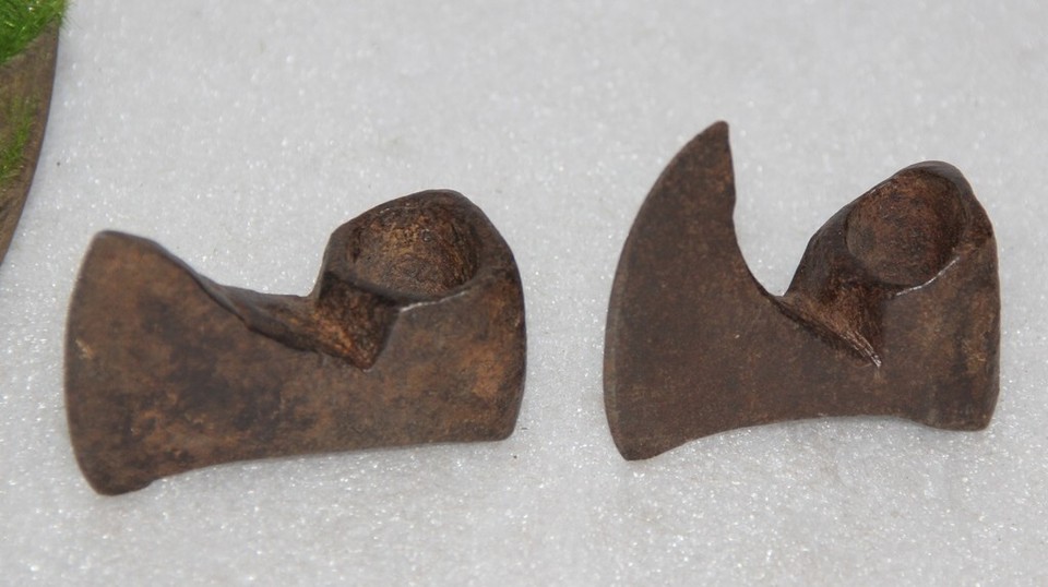 1850s OLD VINTAGE HANDFORGED SMALL RUSTIC IRON INDIAN AXE HEAD HATCHET ...