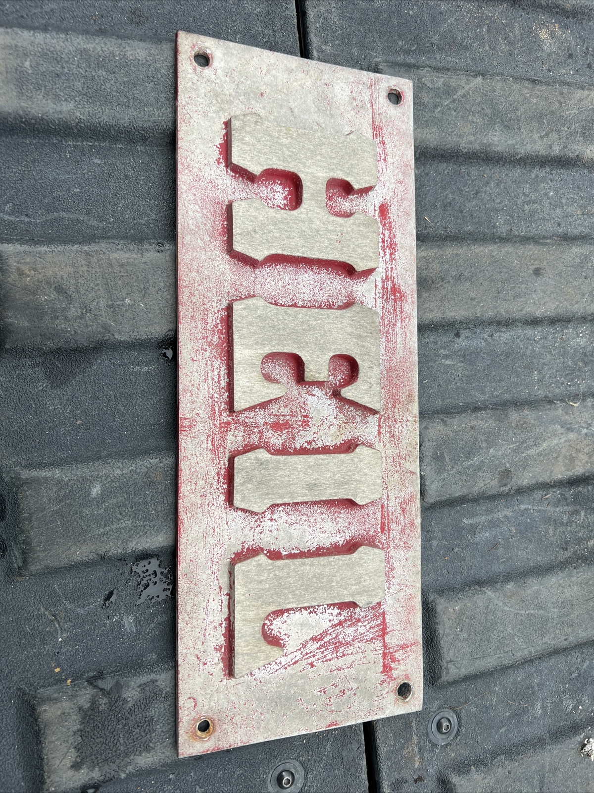 Heil Tractor Trailer Sign Cast Aluminum Red Plaque Emblem | eBay