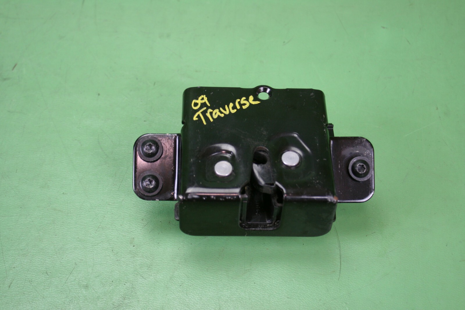 10-17 CHEVROLET TRAVERSE REAR HATCH TAIL GATE TRUNK LID LOCK LATCH OEM ...